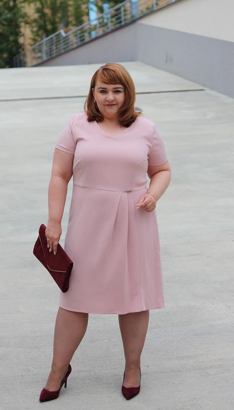 Sukienki proste dla puszystych - Moda i styl